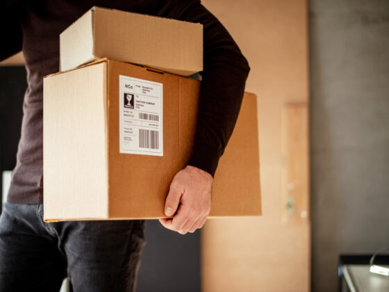 Paketversand: Was bedeutet „shipper only not seller“?